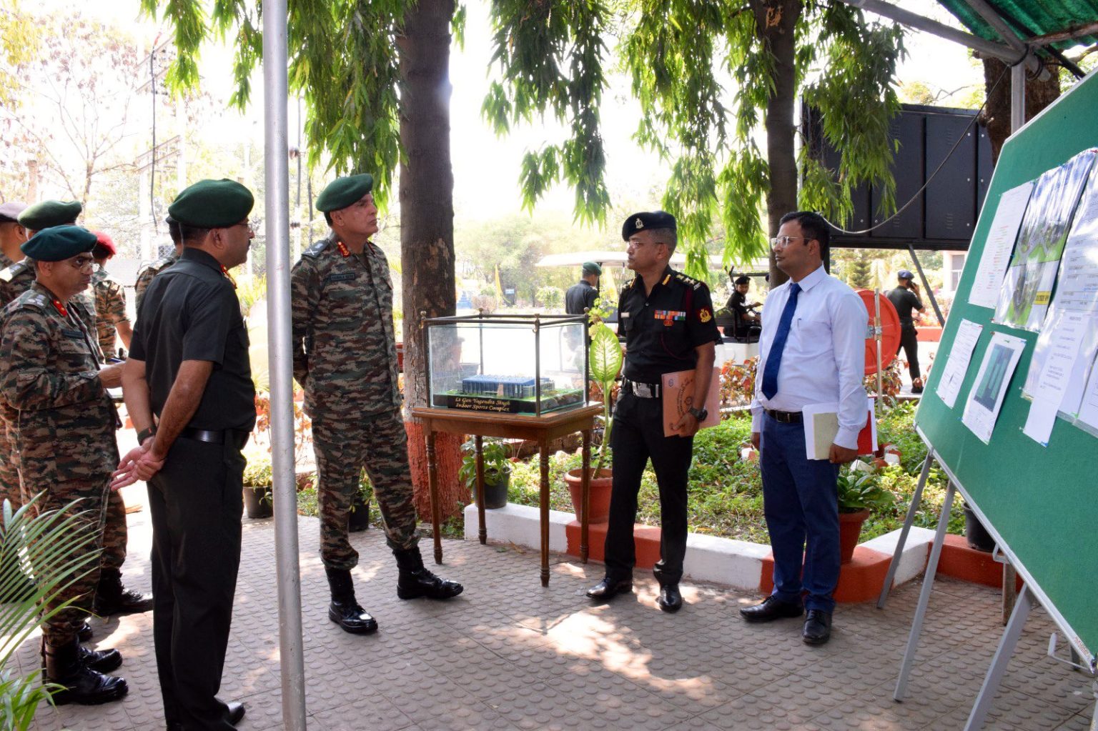 Lt Gen Dhiraj Seth Visits Armed Forces Medical College Pune