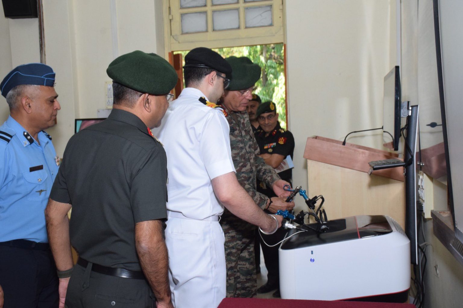 Lt Gen Dhiraj Seth Visits Armed Forces Medical College Pune