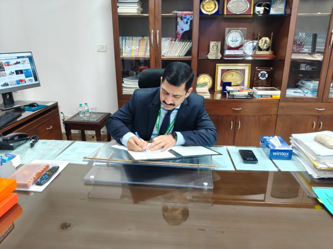 Dr Mayank Sharma Assumes Office as Controller General of Defence Accounts