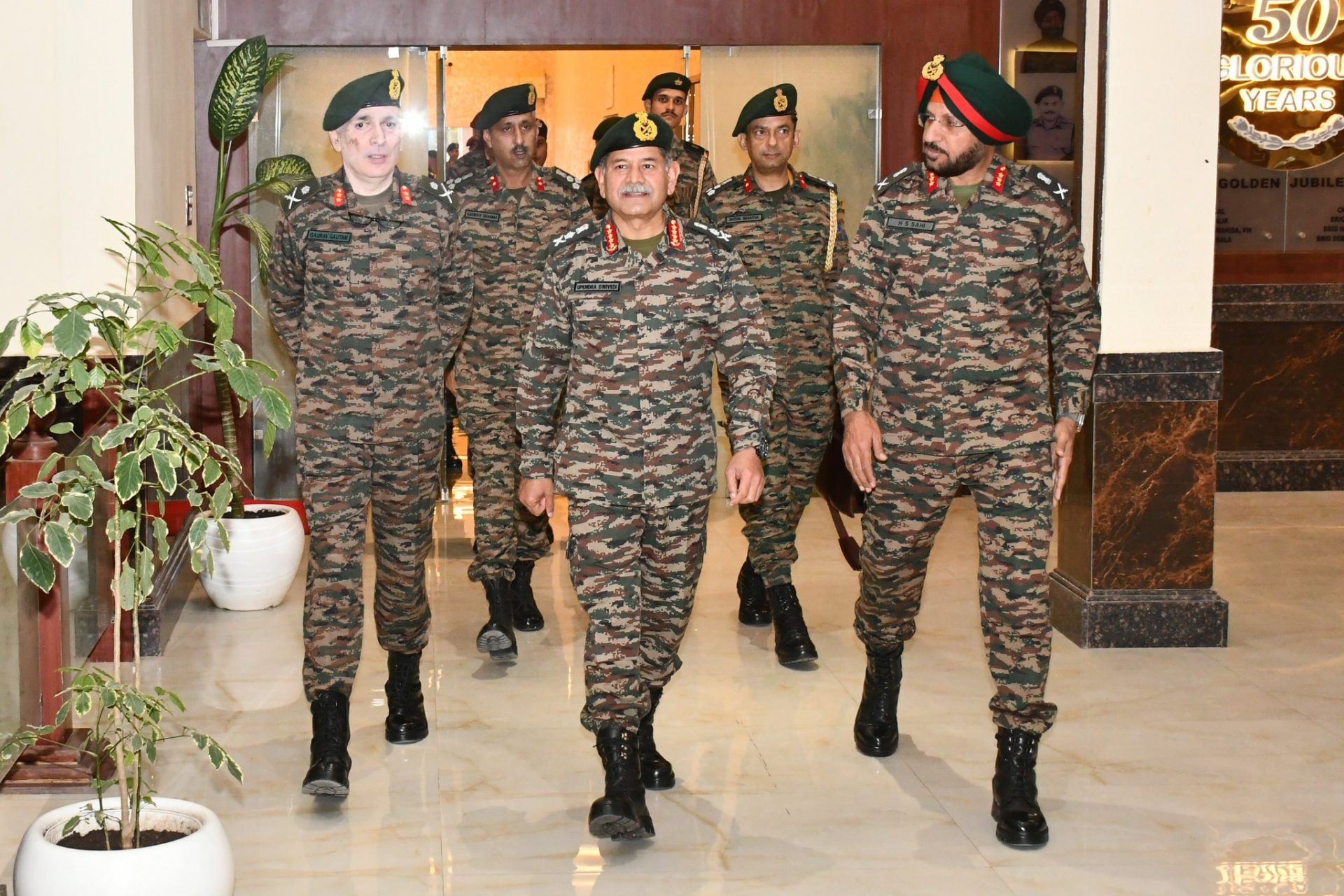 General Upendra Dwivedi Visits Army War College Mhow