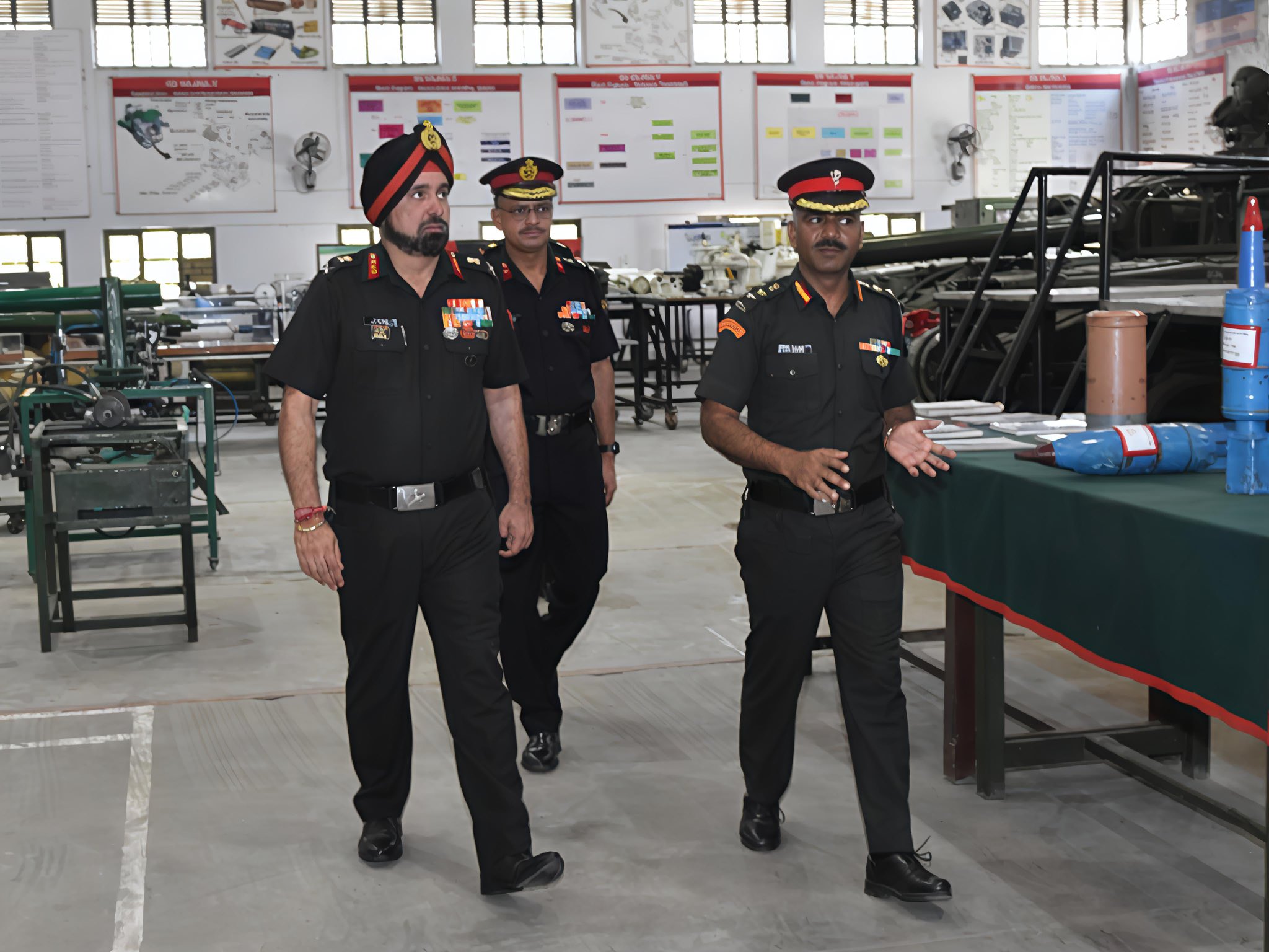 Lt Gen Pawan Chadha Visits Military Station Vadodara and EME School