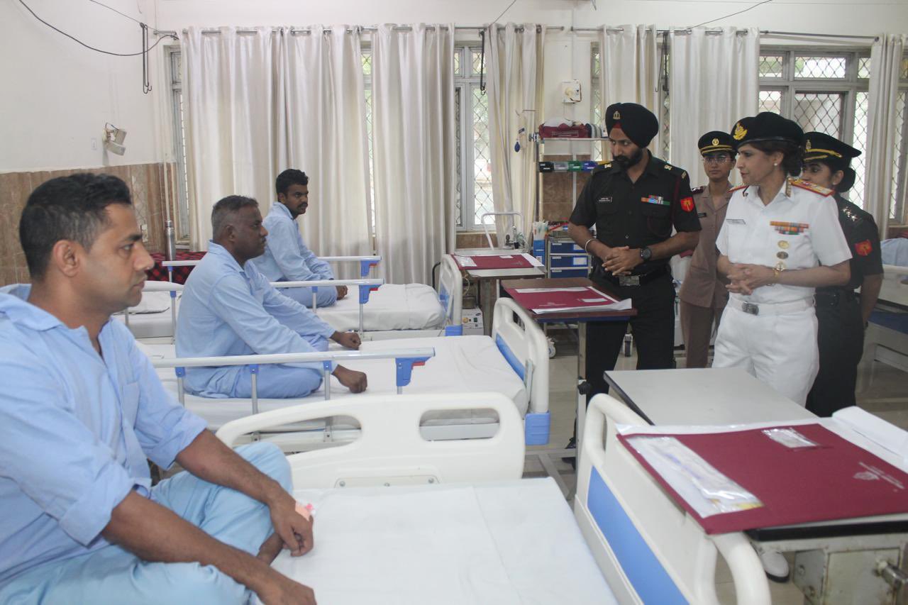 Lt Gen KS Brar Interacts with Surg Vice Adm Arti Sarin, DGAFMS, During ...