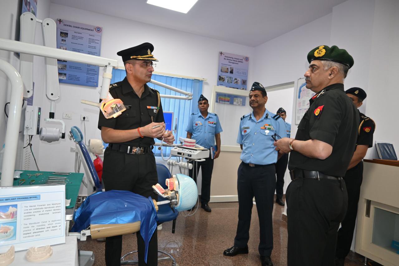 Lt Gen Vineet Sharma Visits Bengaluru's Premier Military Dental ...