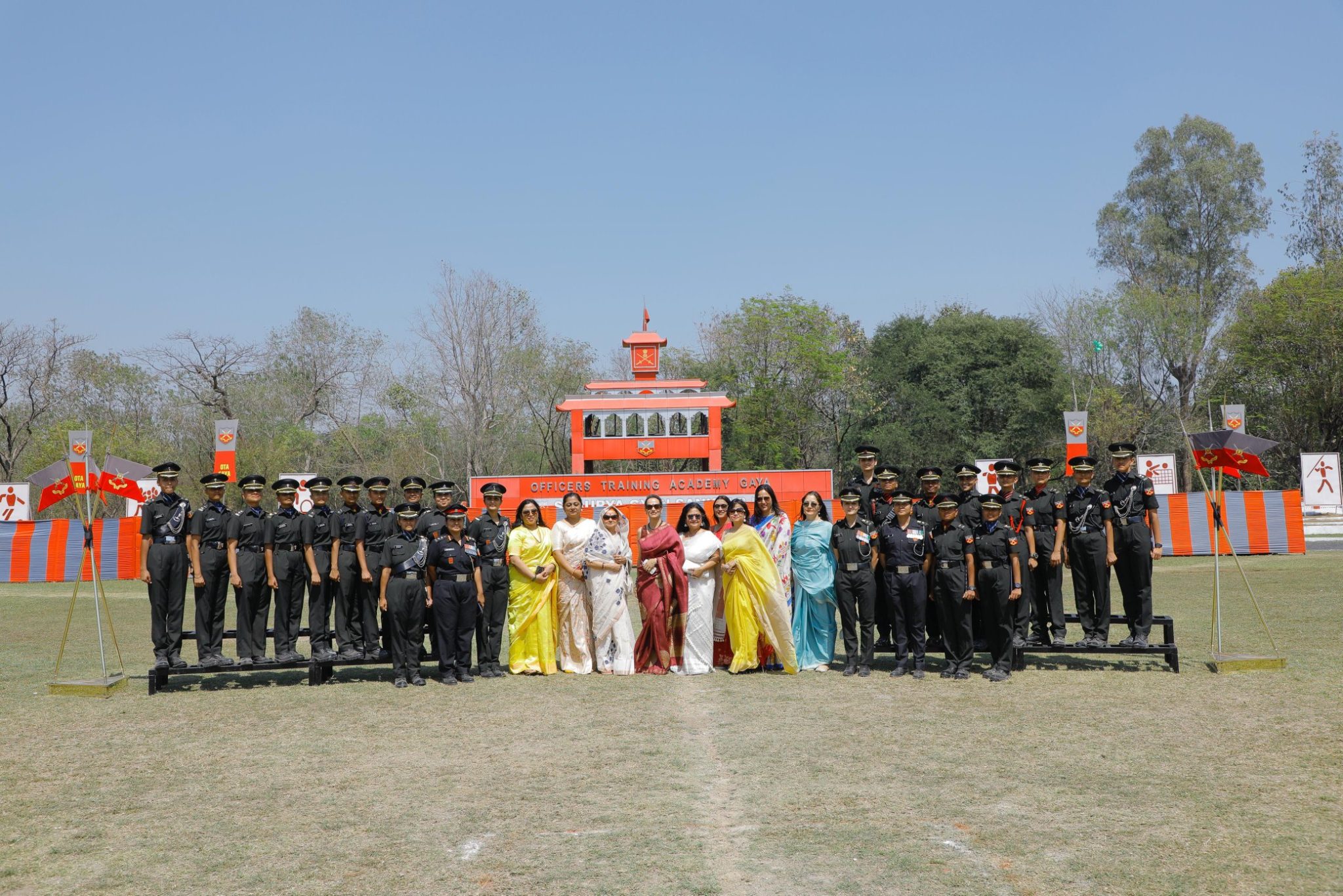 Lt Gen RC Tiwari Interacts with Newly Commissioned Women Officers at ...