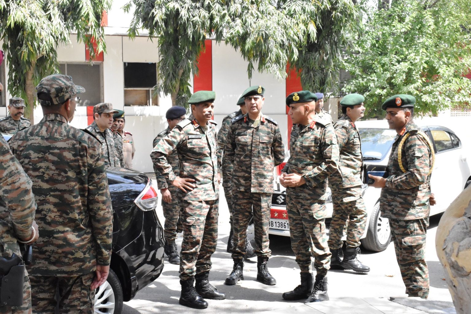 Lt Gen Manoj Kumar Katiyar Inspects Base Hospital Delhi Cantt ...