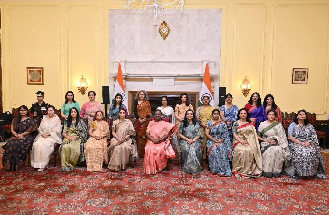 Hon’ble President of India Interacts with AWWA President and Regional ...