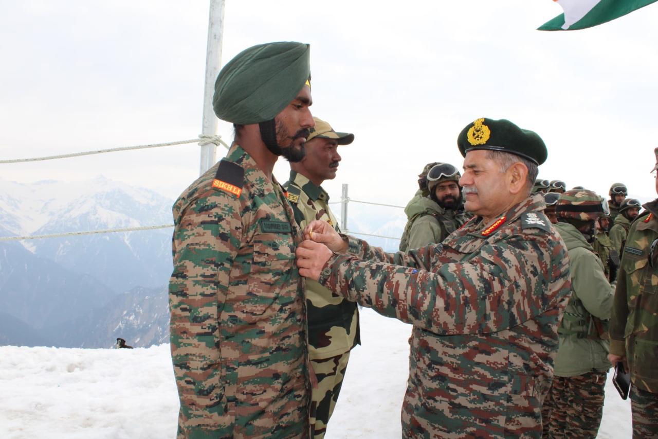 Indian Army Chief General Upendra Dwivedi Visits Line of Control (LoC)