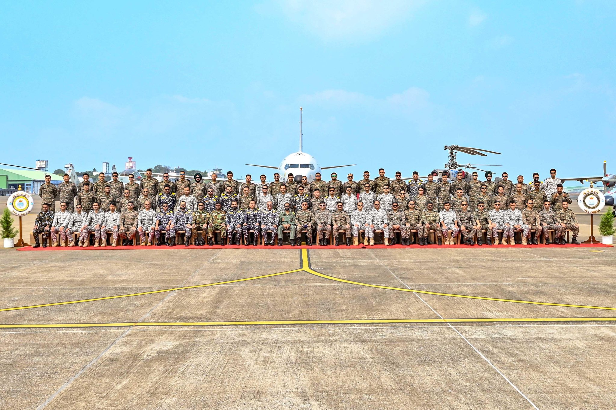 Defence Services Technical Staff Course (DSTSC 07) Visits INS Hansa