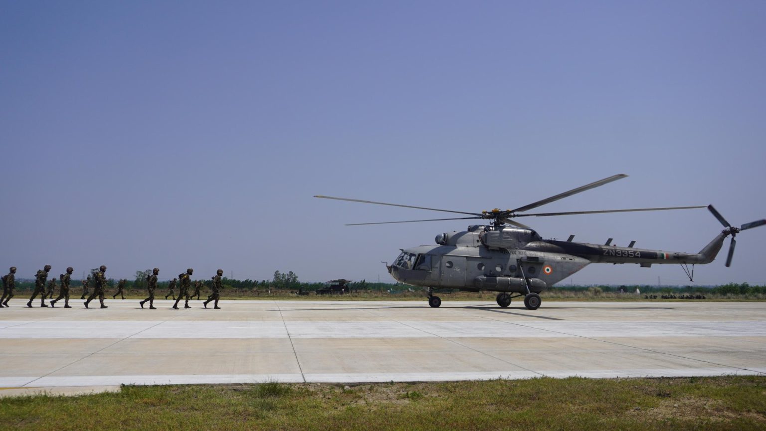 Indian Army and Air Force Conduct Joint Heliborne Exercise to ...