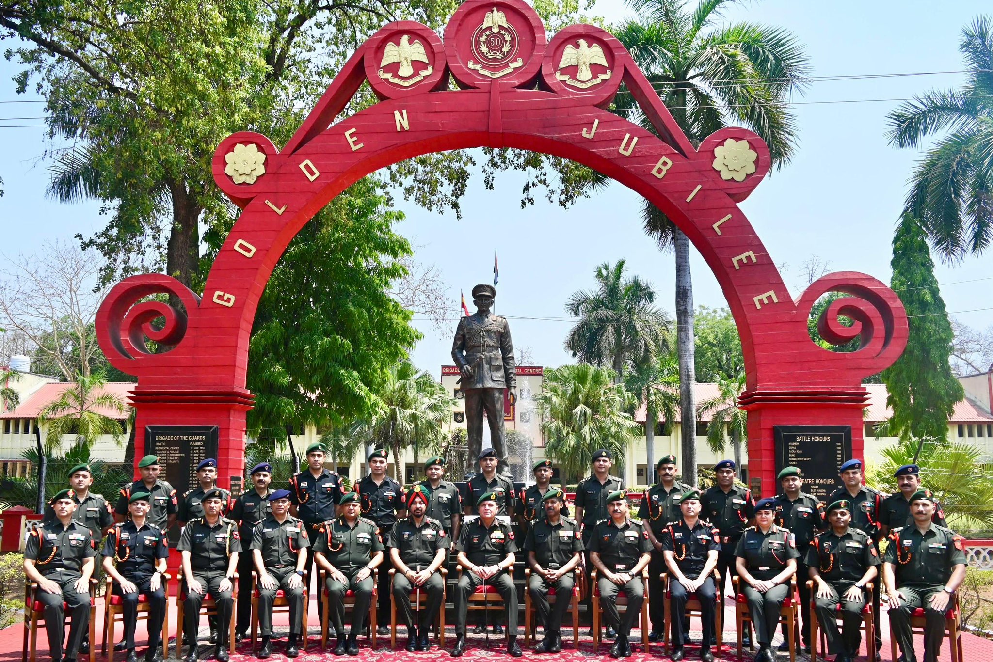 Lt Gen Dhiraj Seth Reviews Advanced Training at Guards Regimental ...