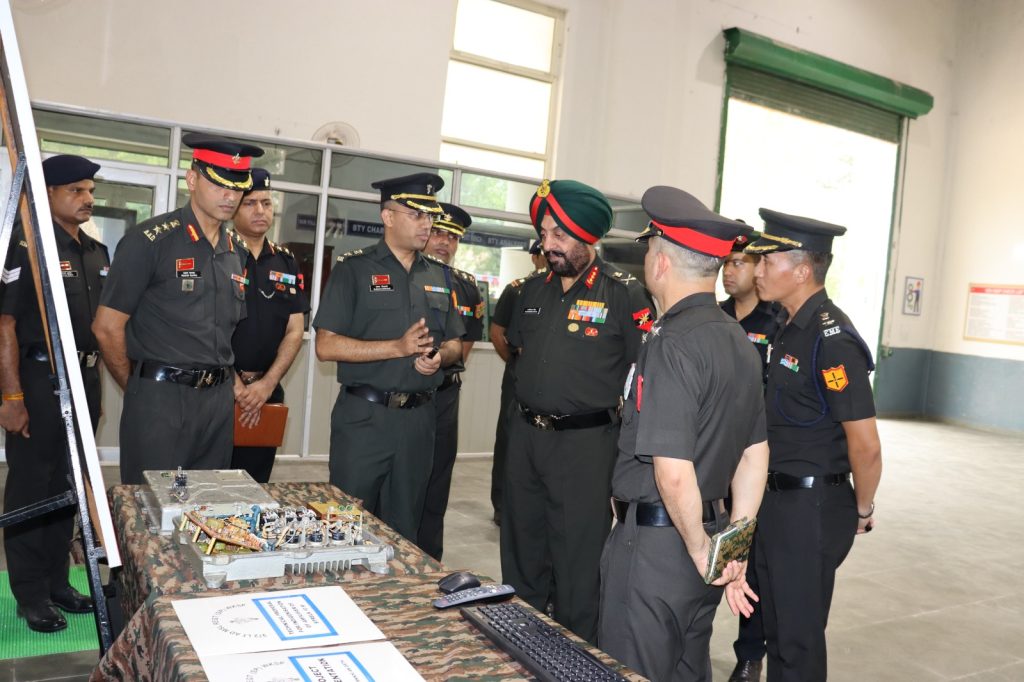 Lt Gen Manjinder Singh Reviews Combat Preparedness of Kushagra Regiment ...