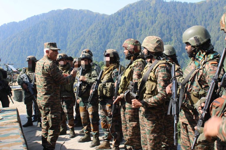Rising Star Corps GOC Reviews Readiness in Sensitive Kathua Sector