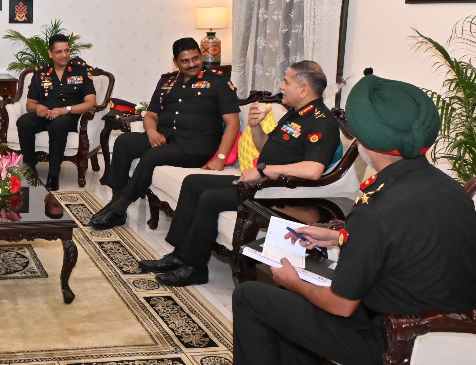 Sri Lankan Army Commander Meets Indian Army Chief Deepening Defense ...