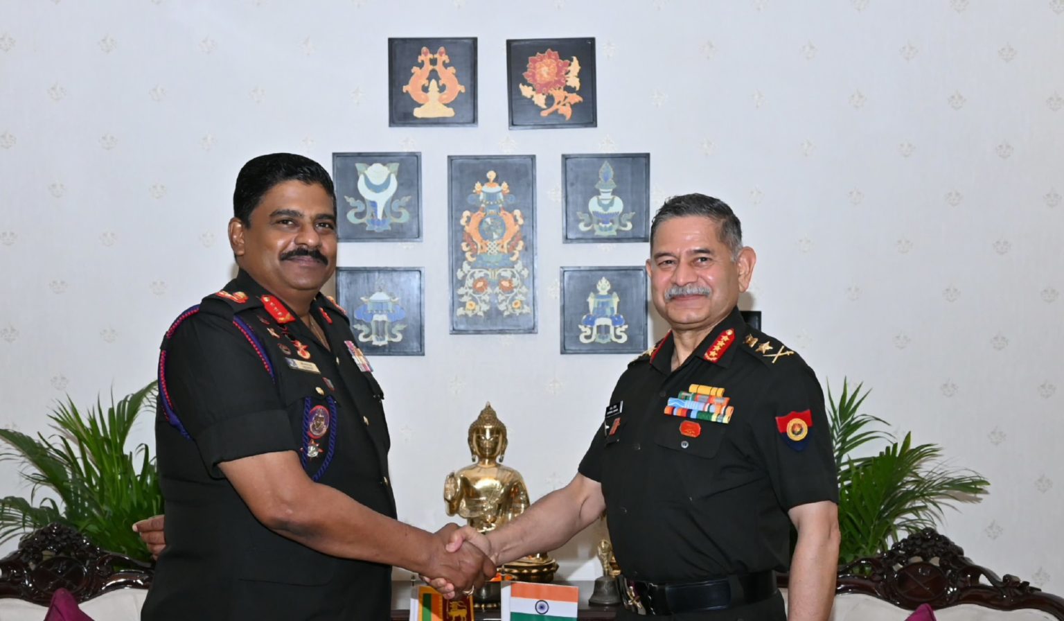 Sri Lankan Army Commander Meets Indian Army Chief Deepening Defense ...