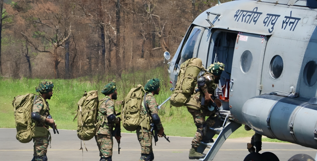 Indian Army and Air Force Conduct Special Heliborne Operations Exercise ...
