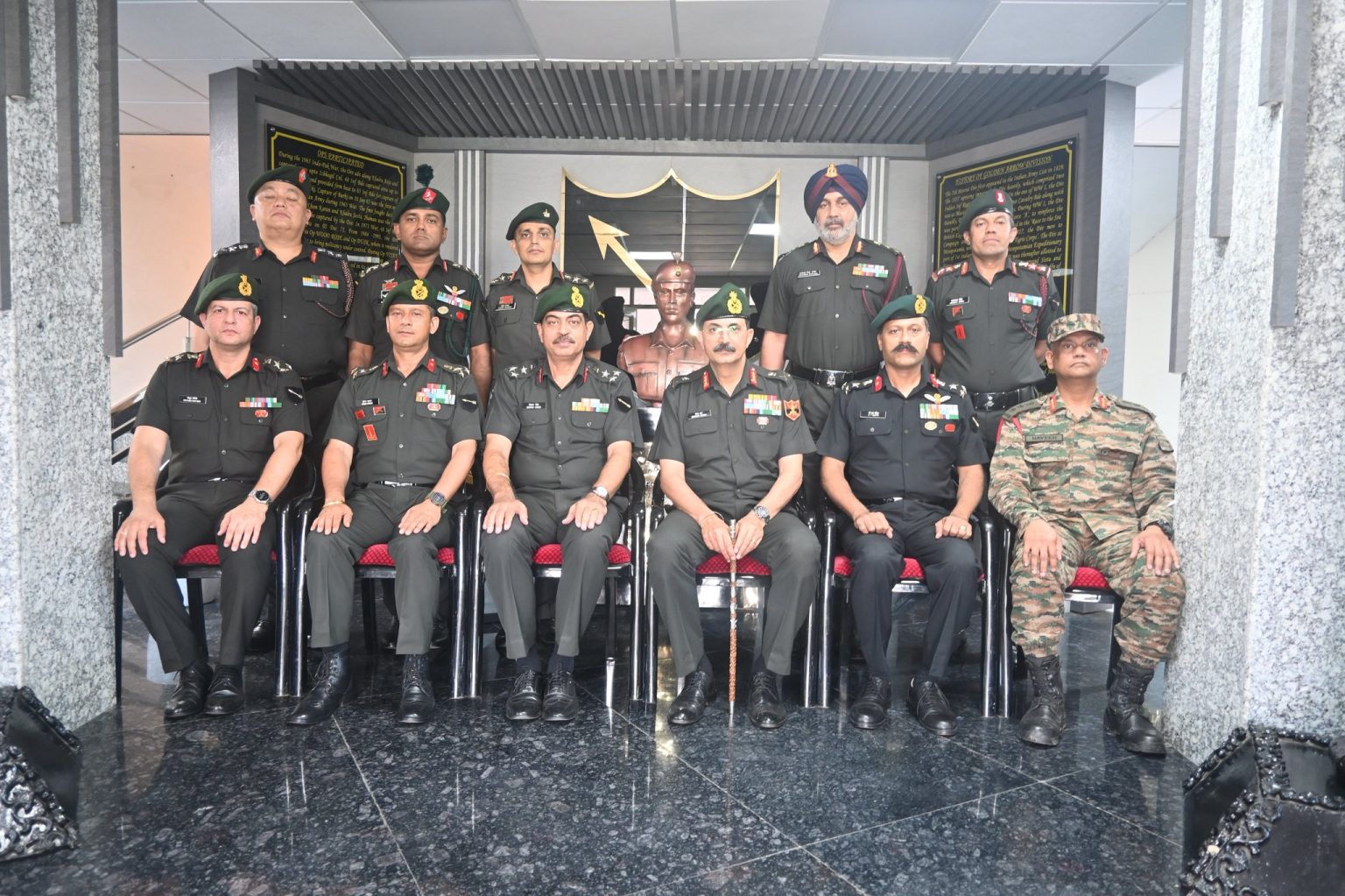 Army Training Command Chief Commends Golden Arrow Division for ...