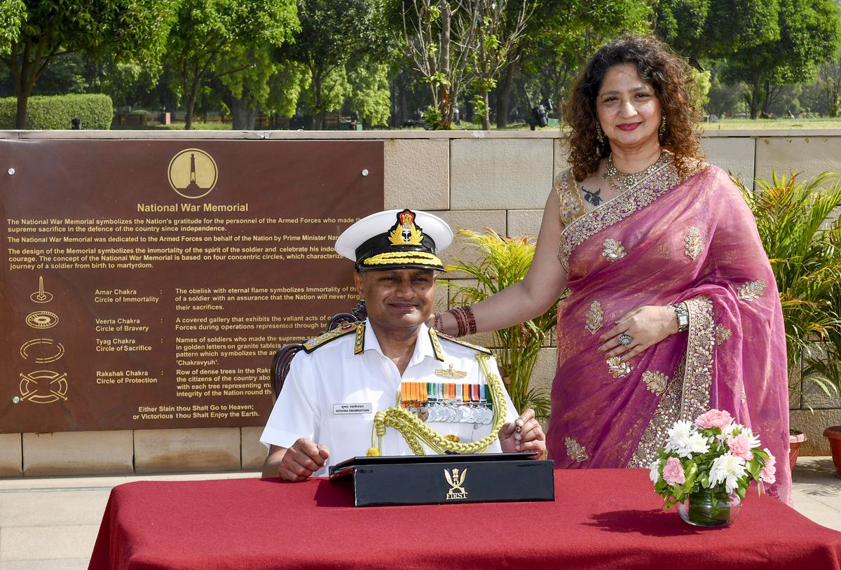 Meet Vice Admiral Krishna Swaminathan – The New Chief of Western Naval ...